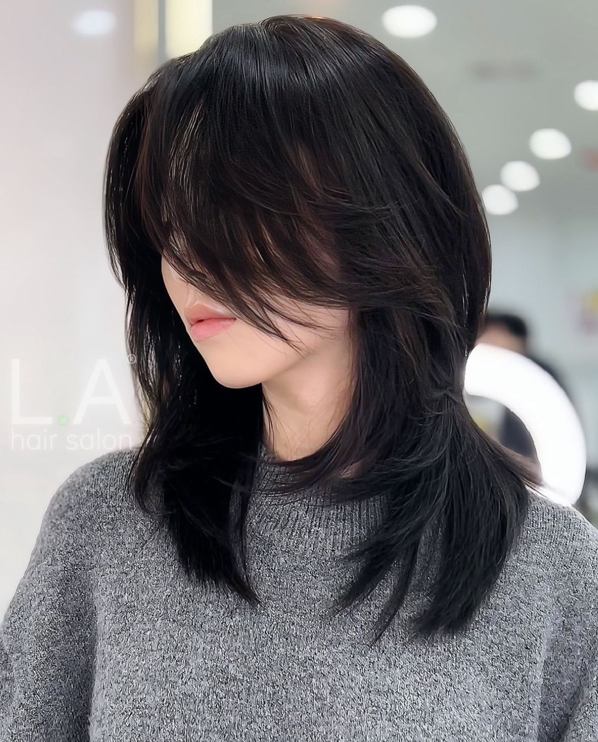 20 Medium-Length Wolf Cut Ideas to Transform Your Look in 2025